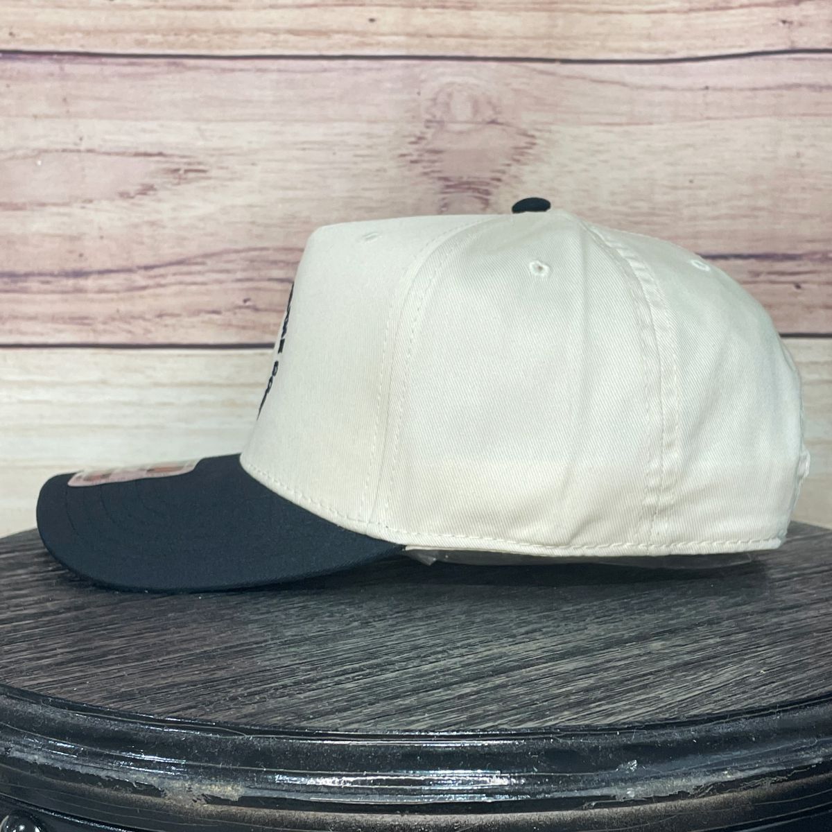 Good Old Days Natural/Black – Riverbed Threads